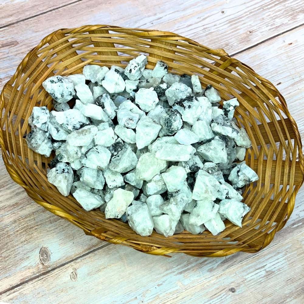 Pedra Bruta Lua Natural Pequena Unidade | A maior Loja de Umbanda e ...