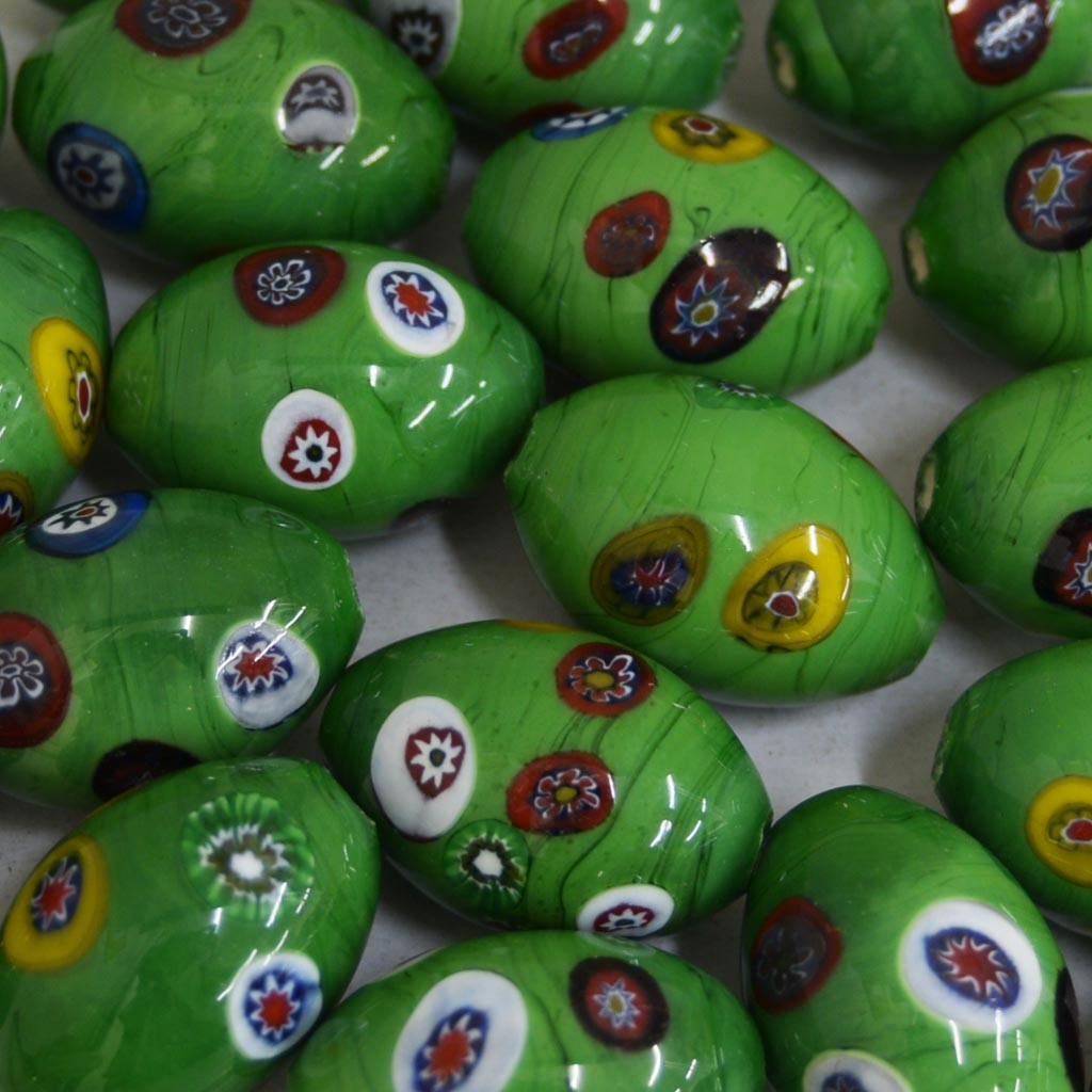 Murano Italiano Decorado Millefiori Verde 23/15 mm 710191 - Muranos ...